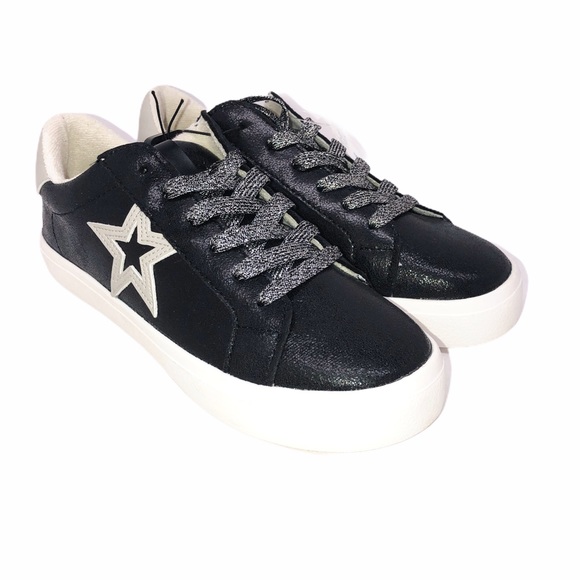 Time and Tru | Shoes | Sh237 Time And True Black Sneakers Size 8 | Poshmark